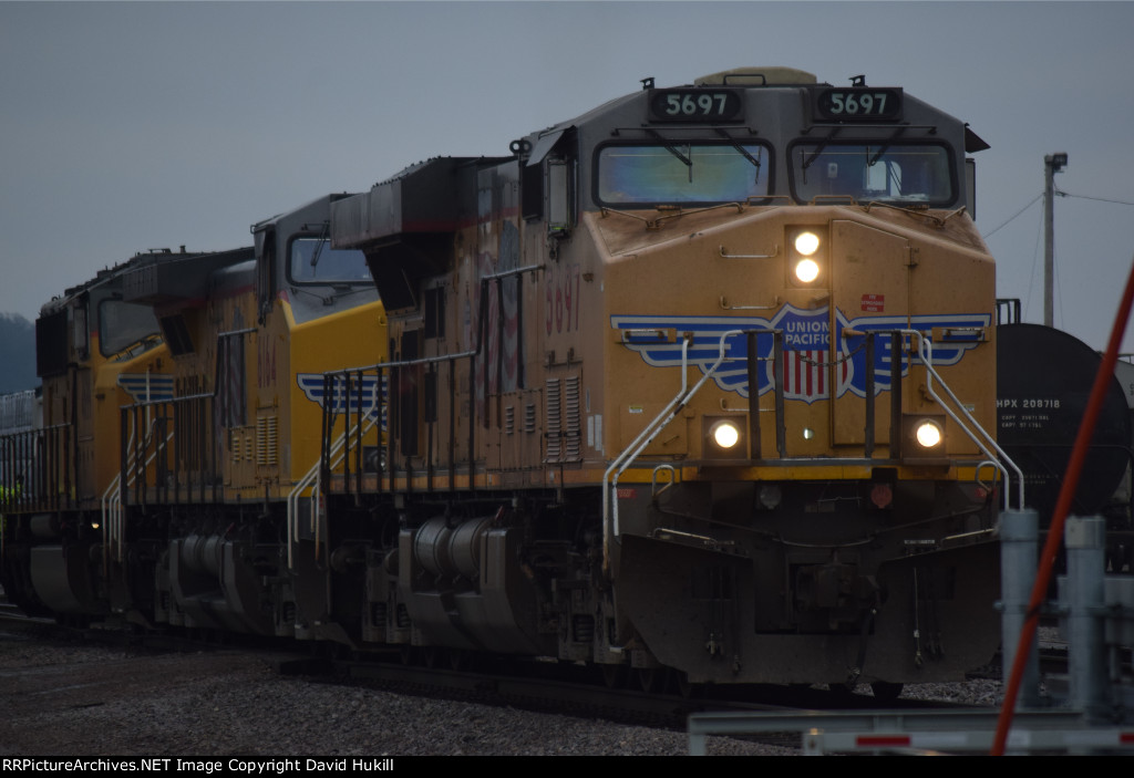 UP Engines 5697 6164 4699, Des Moines IA